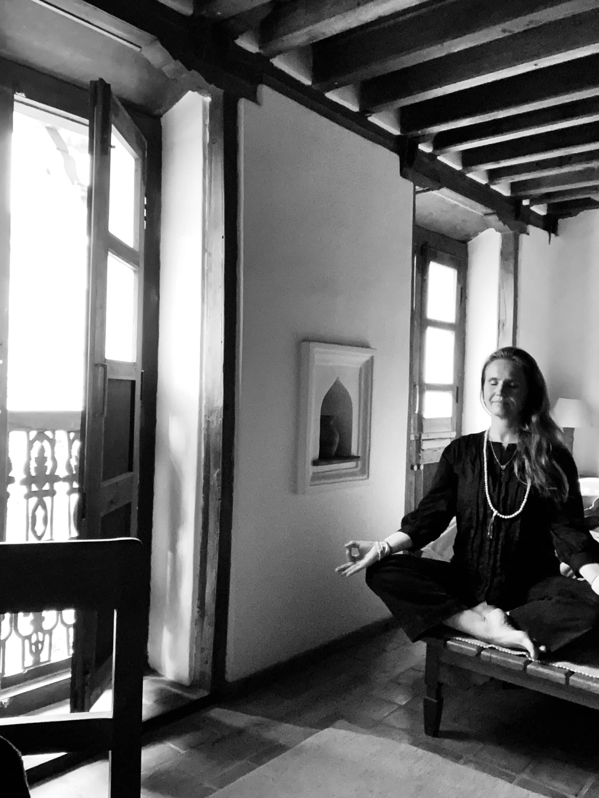 Stolyoga på Kvinnehelsehuset - Bergen Sanitetsforening